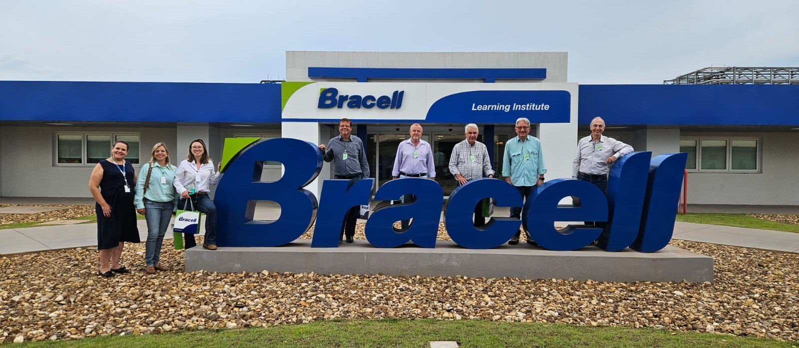 Iteanos visitam a Bracell